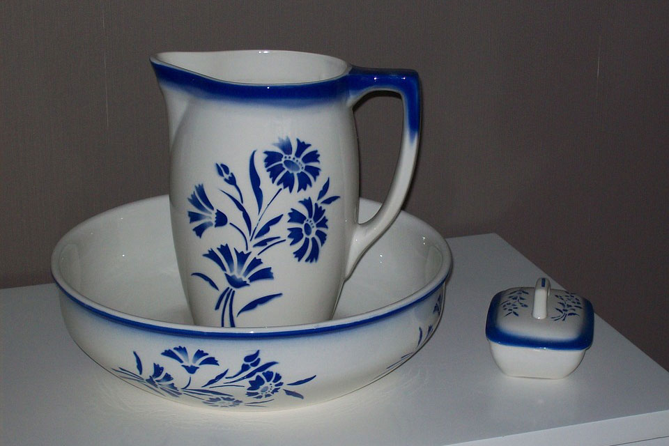 Ewer – Dream Meaning and Interpretation | Dream Glossary