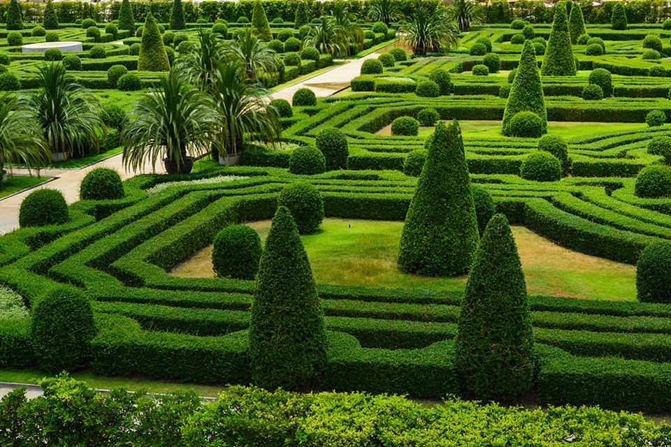 Labyrinth in a Dream – Meaning and Symbolism | Dream Glossary
