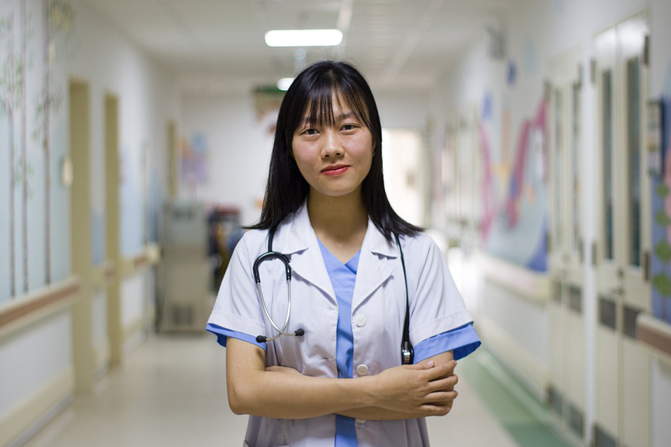 What Does It Mean to Dream of a Doctor? | Dream Glossary
