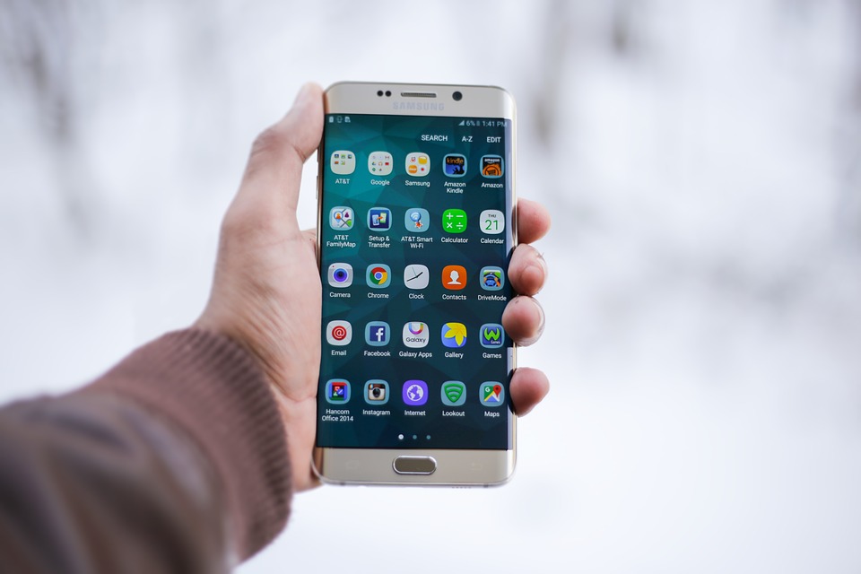 What Does It Mean to Dream of a Mobile Phone (Smartphone)? | Dream Glossary